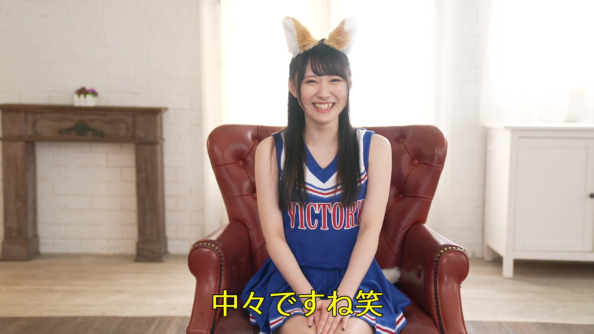 [HMN-327] 旧 札 ドームでビールの売り子してたきつね好きダンス女子がはじめてのナマ中出し ゆめ莉りか - 1of5